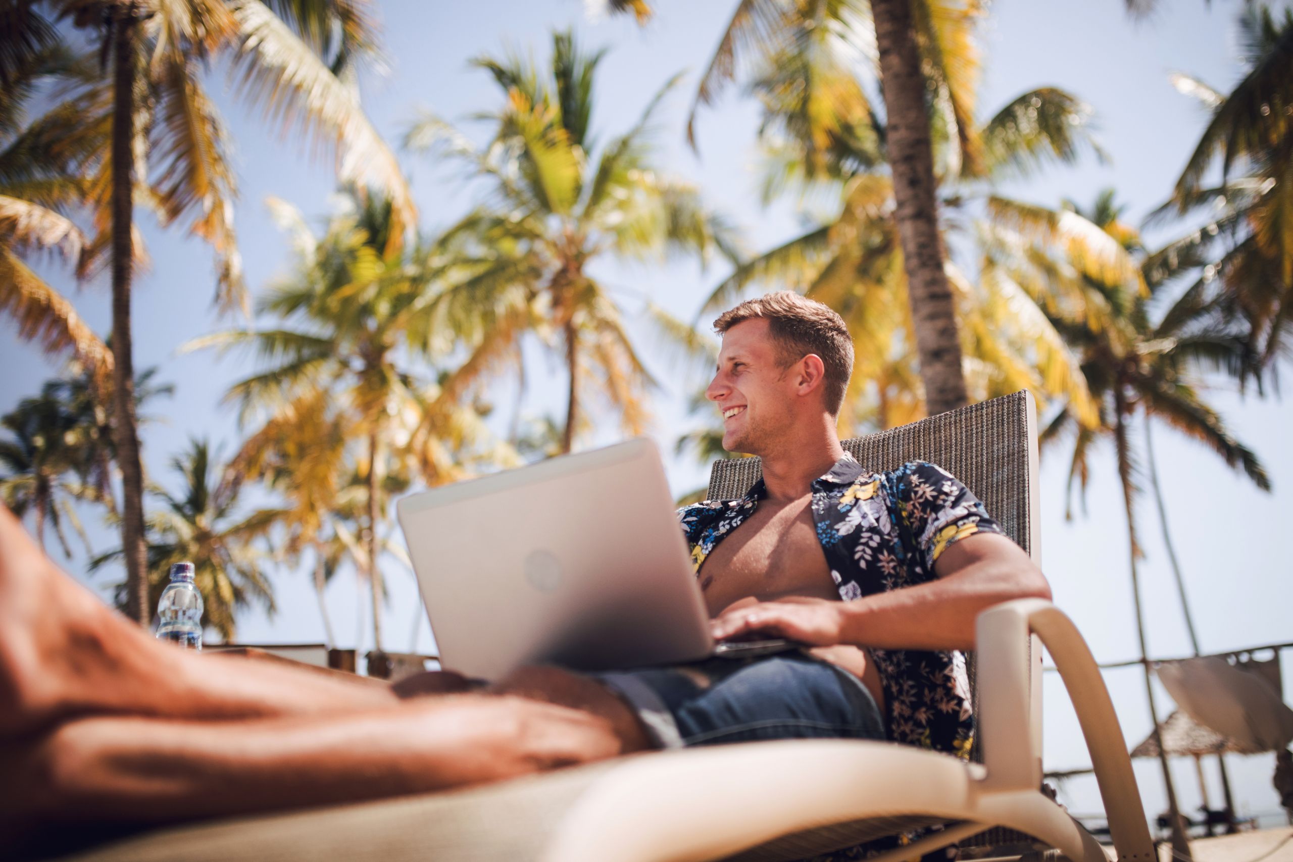 Explore The World: Top Digital Nomad Hotspots For Remote Work Bliss - cimare.org